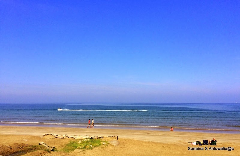 Food For Thought: Weekend Delights - A day at Shatti Beach, Muscat
