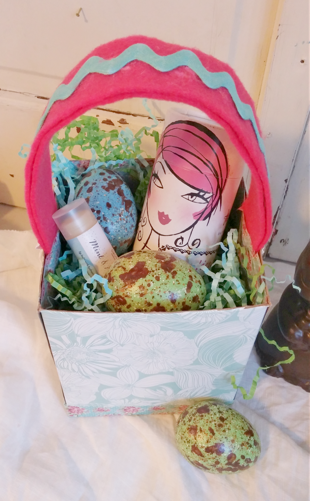 Recycled Tissue Box Easter Basket - Little Vintage Cottage
