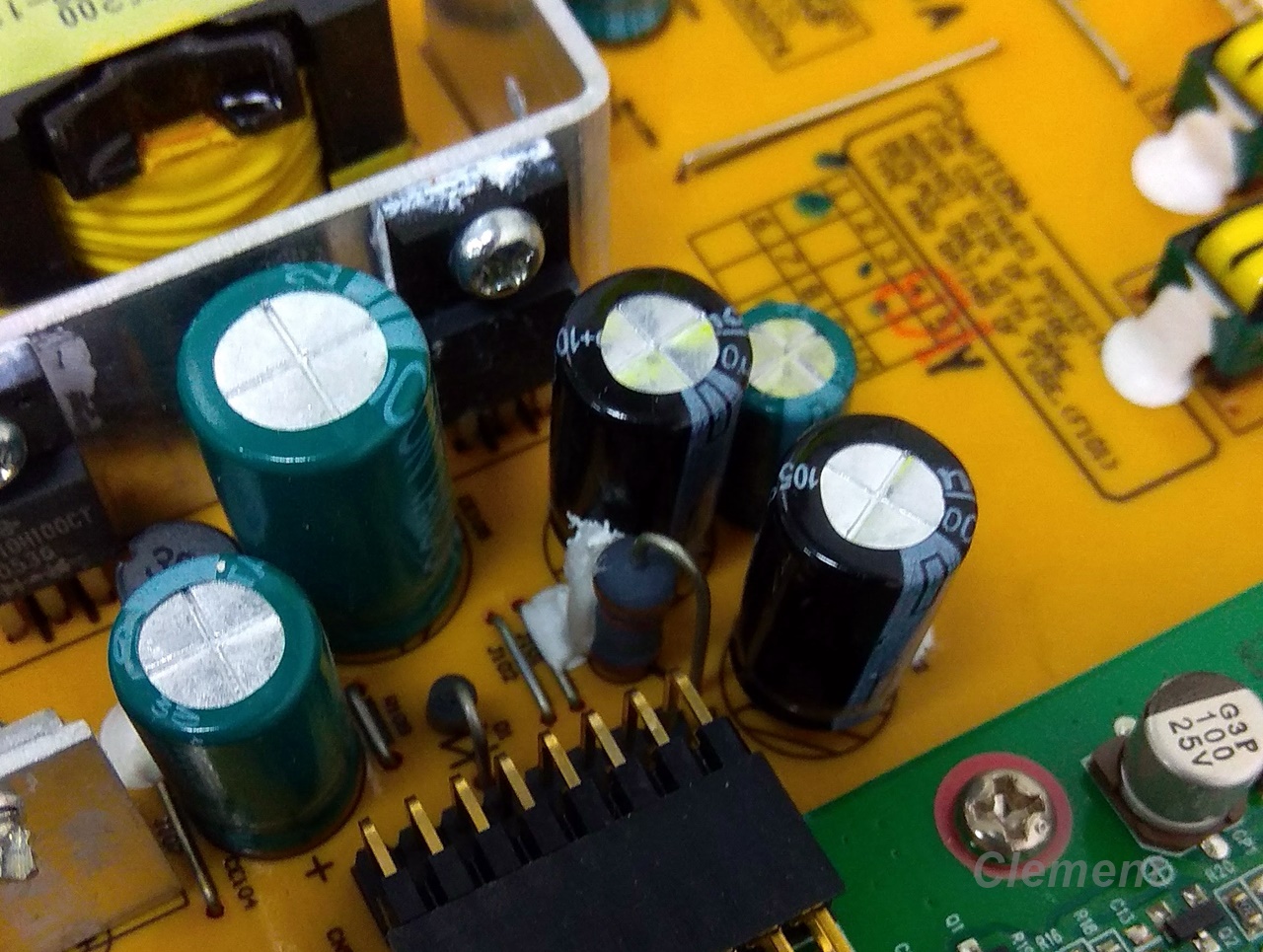 Mr. 克萊門: 奇美 Polyview V398液晶螢幕維修