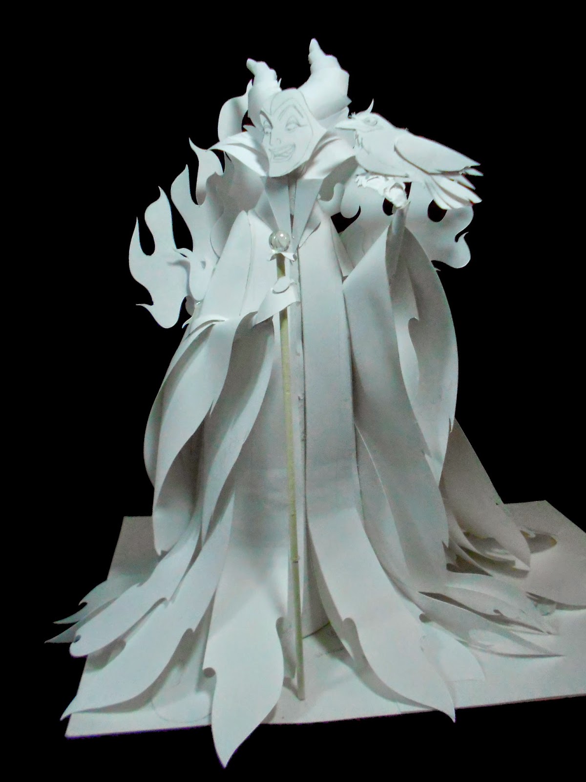BRITNI BRAULT - Paper Artist