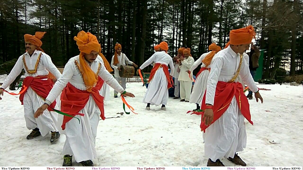 The Update KING: Famous Tourist Destinations near Jammu (Patnitop, Nathatop, Sanasar)