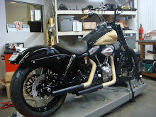 MOTOMO: Top Shelf Customs '90 FXR Rebuild