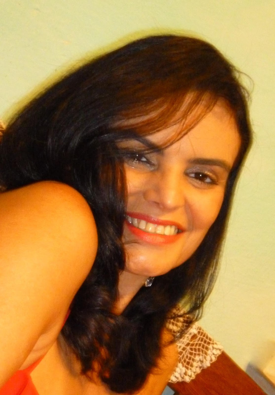 OPINIÃO TRIUNFO: O CHARME DE ANDRÉA PAIVA