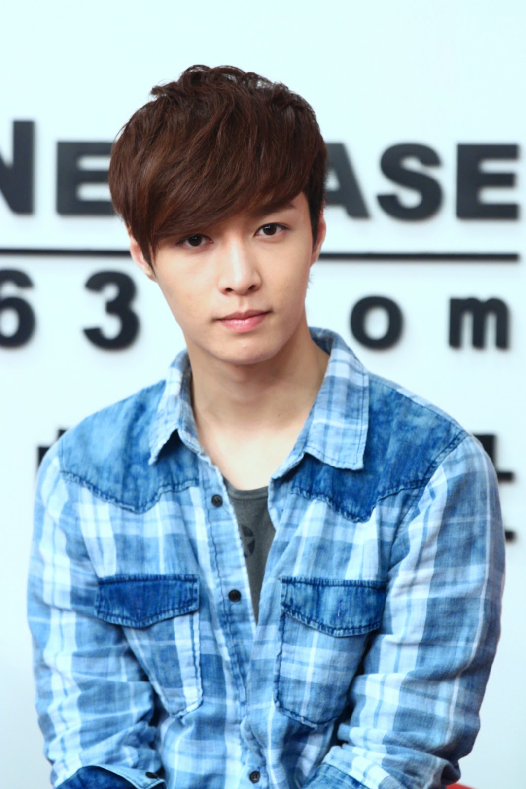 Voshow's Blogger: K-pop Big Trend EXO part 13 (about Lay)