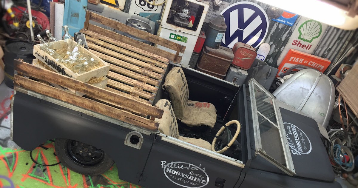 Landrover Defender: Crazy VW Beetle Series 3 III Land Rover SLAMMED ...