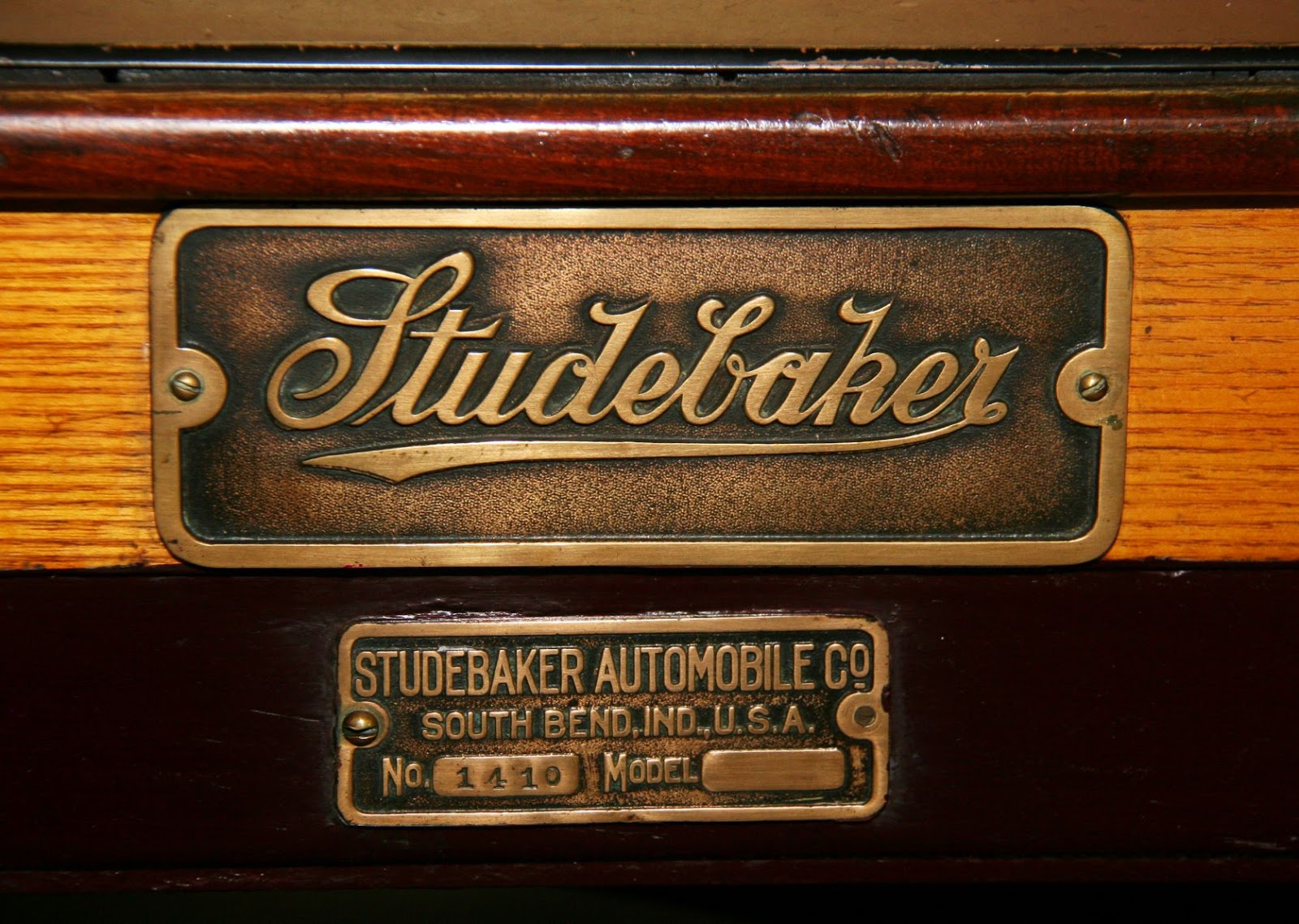 American Auto Emblems: STUDEBAKER