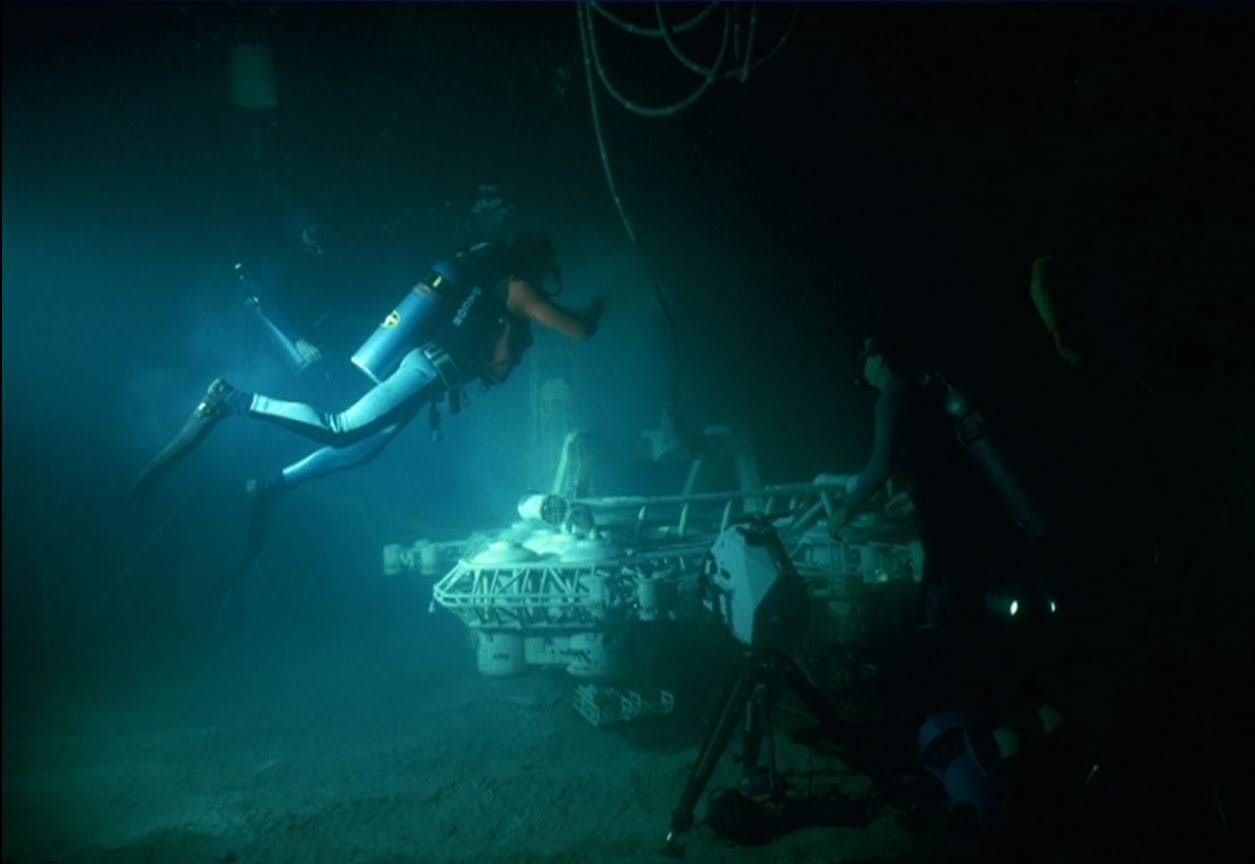 model ships in the cinema: The Abyss 1989 Part 1