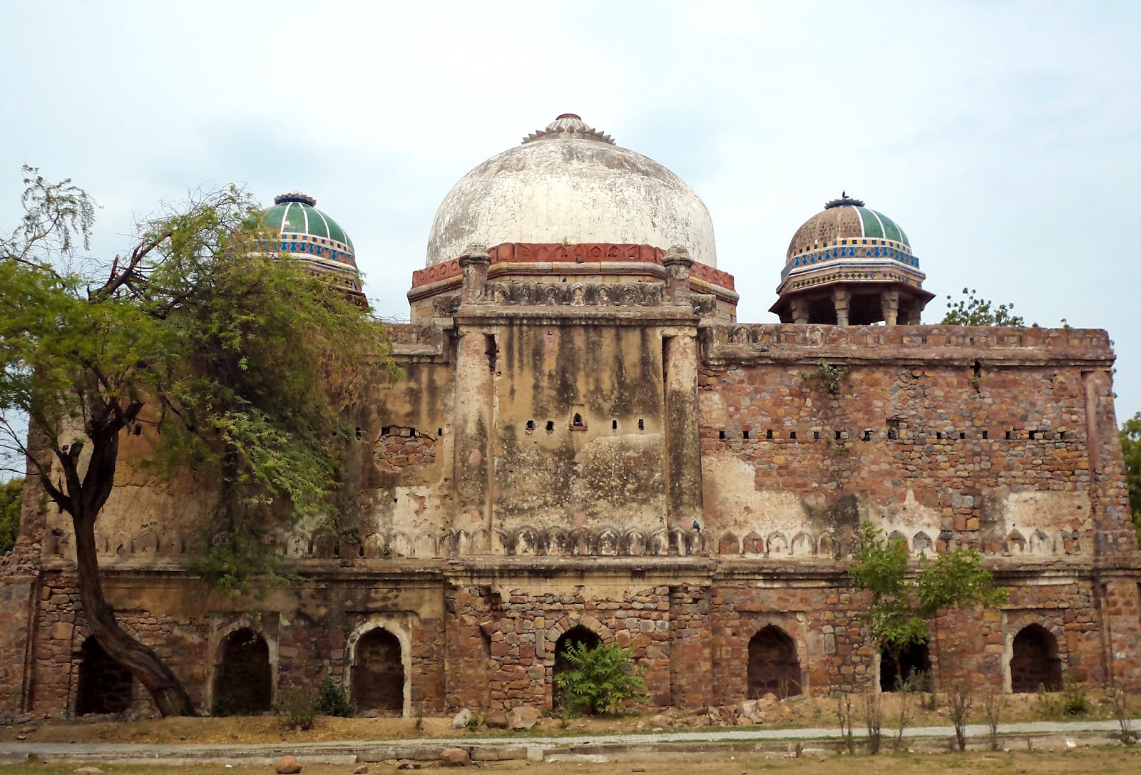 Isa Khan's Mosque