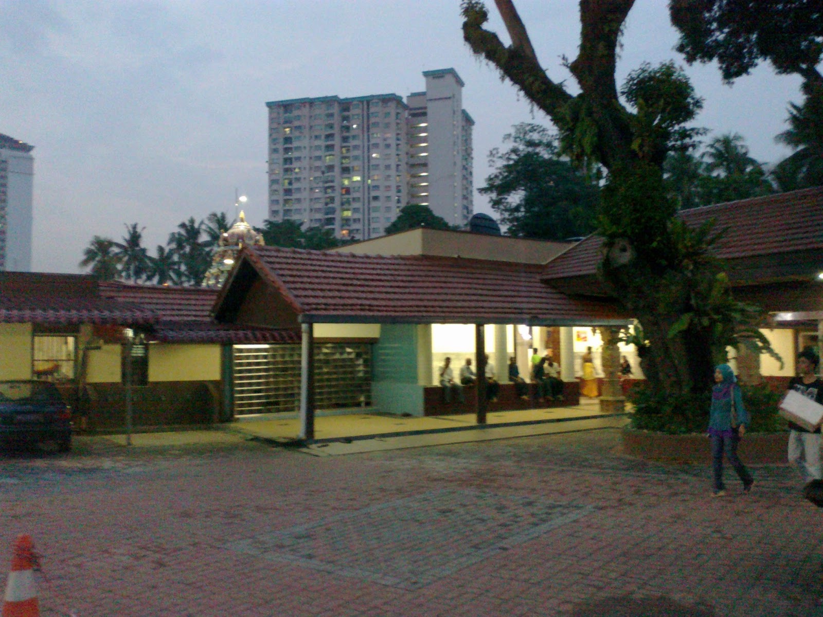 The Divine Places: Sri Thandayuthapani Temple Kuala Lumpur Malaysia