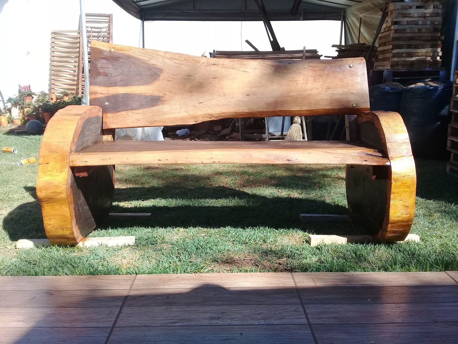 Banco em Madeira Rústico: maio 2019