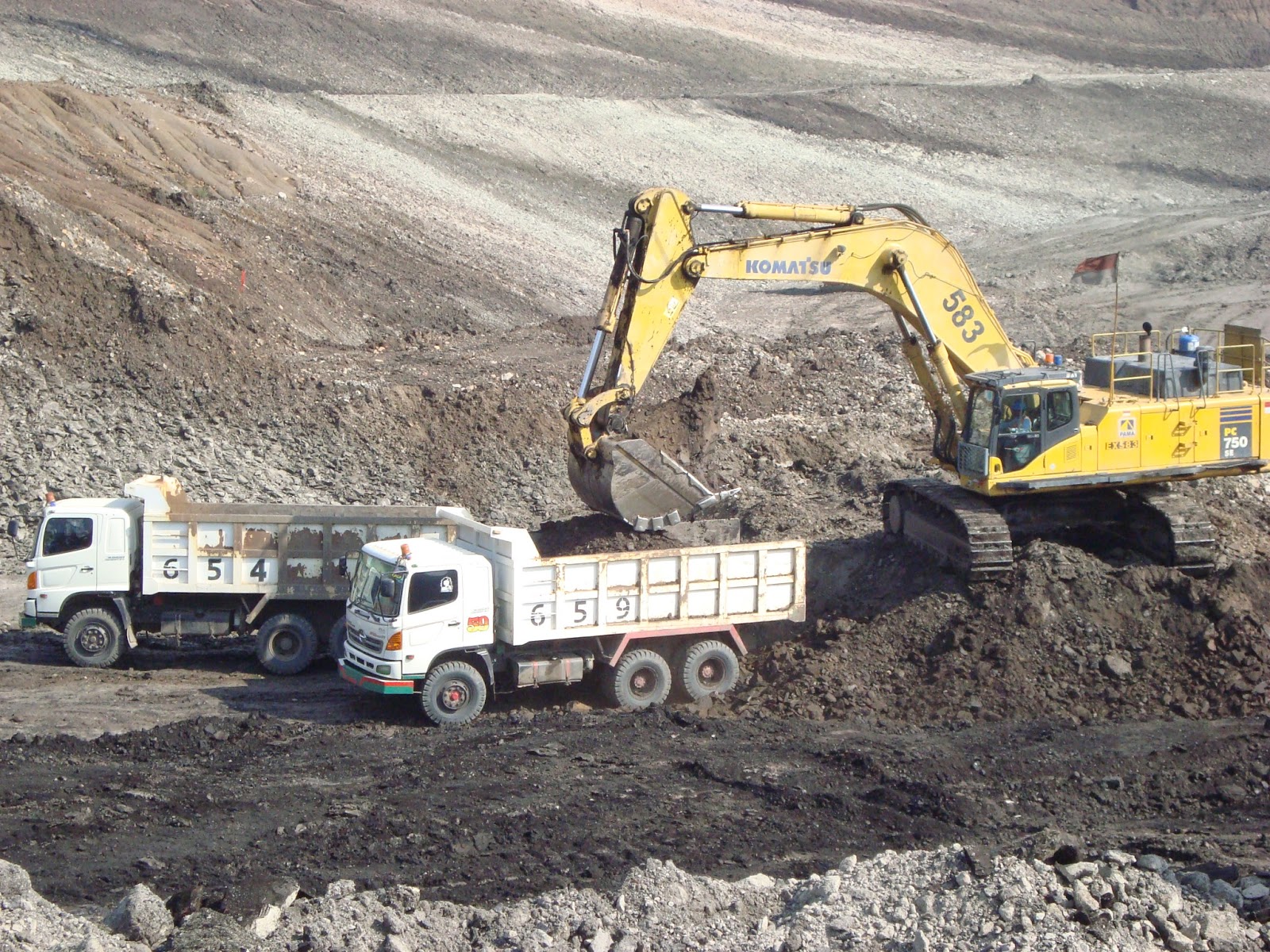 pertambangan dan K3: ob removal