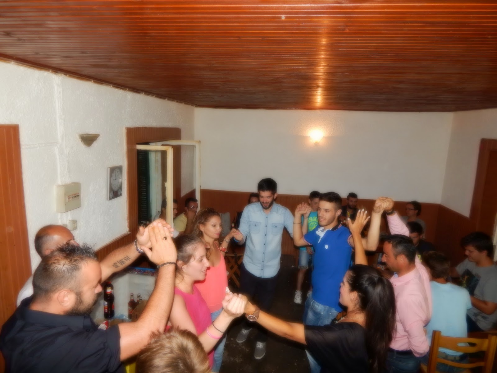 ΚΑΠΡΟ ΤΡΙΚΑΛΩΝ : Όμορφες και ξέγνιαστες στιγμές από την Νεολαία του ...