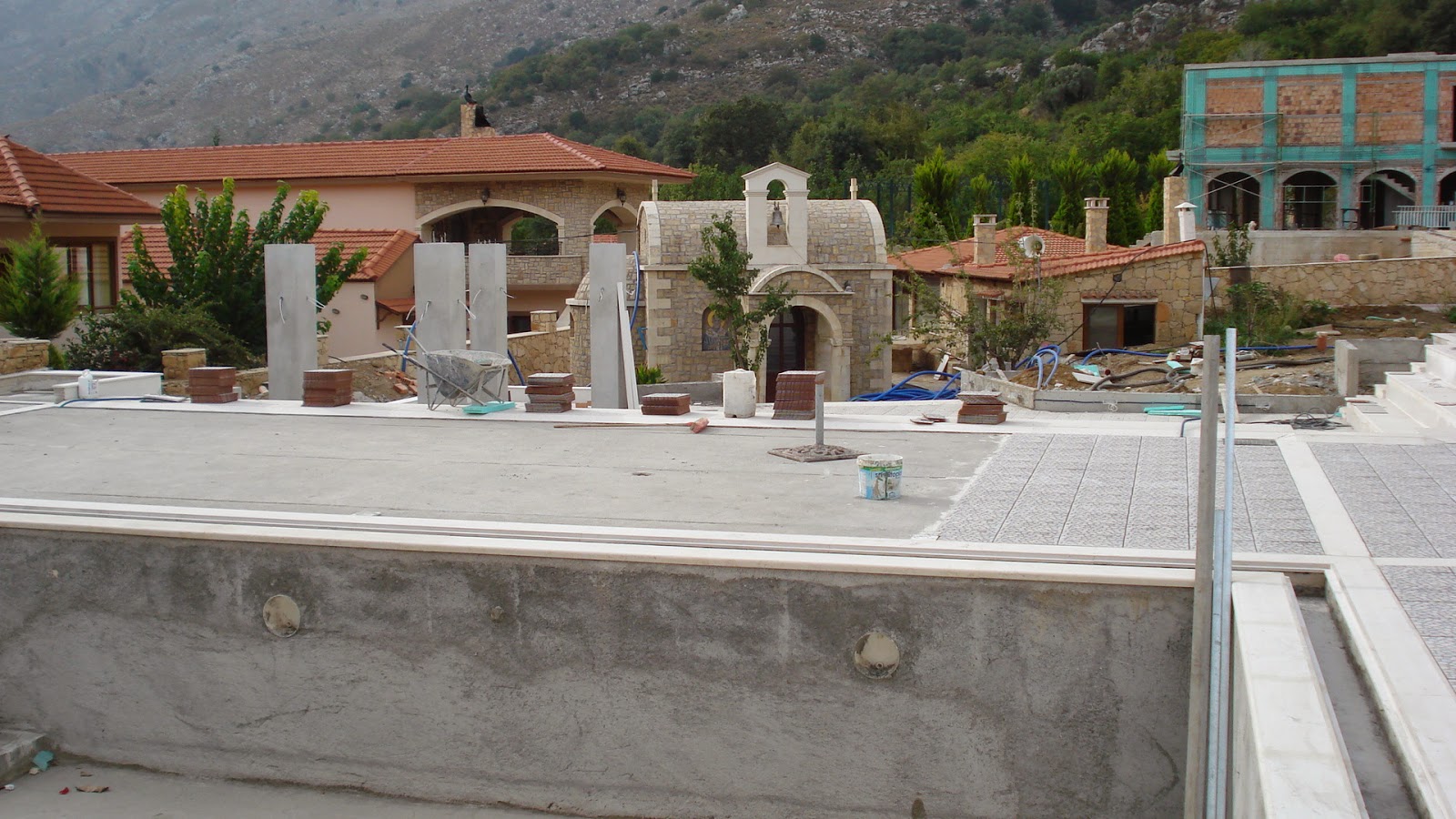 ΚΡΗΤΙΚΑ ΦΥΣΙΚΑ ΠΕΤΡΩΜΑΤΑ: ΓΕΡΑΚΑΡΙ AGKALI HOMES