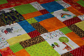 Mama Clucks: Disappearing Nine Patch Baby Quilt