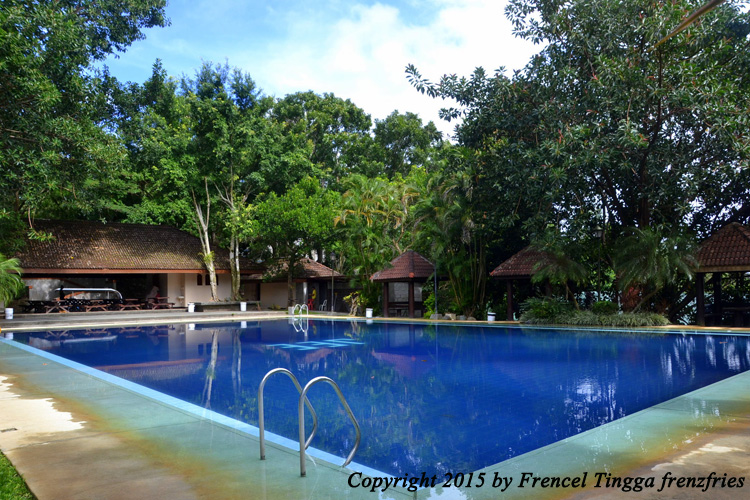 Frenz Fries: JE Camp Hotel and Resort: Erap’s Tanay Rest House