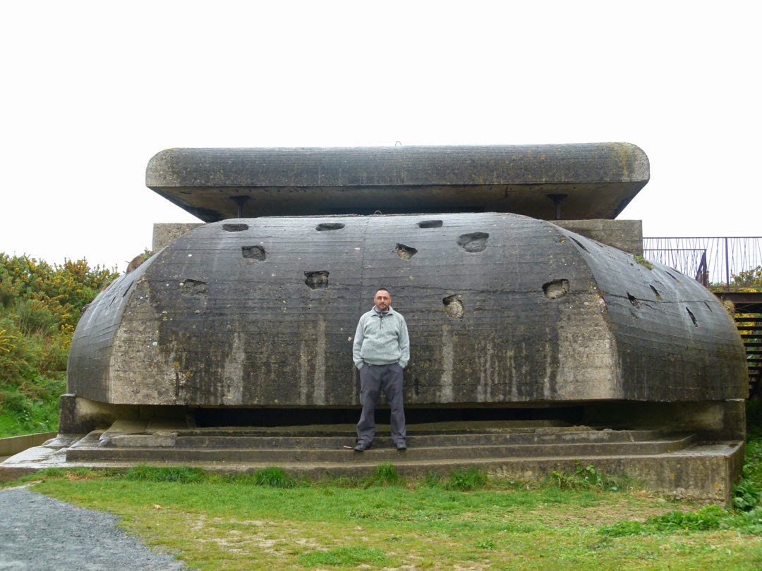 Pen-Slinger: Fooling around Normandy
