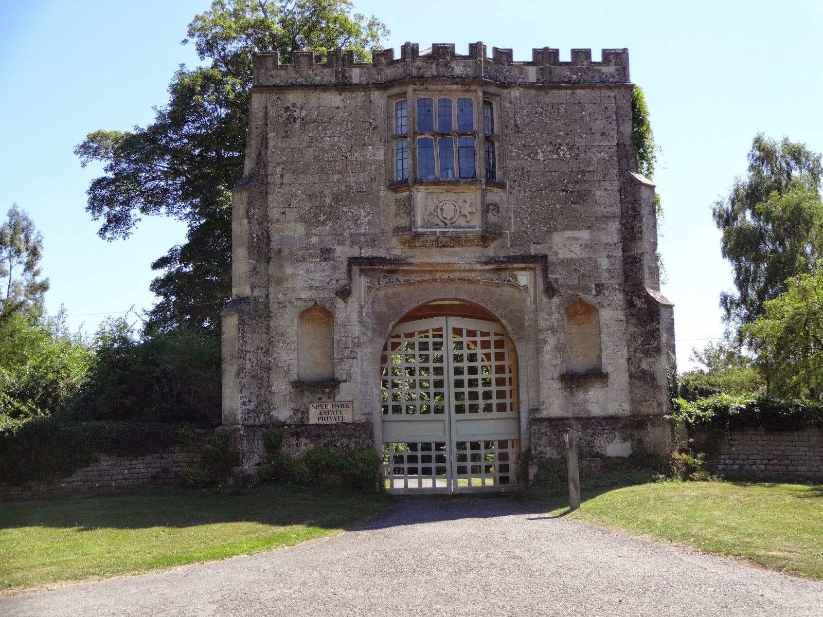 CUBO ET EXCUBO: Spye Arch