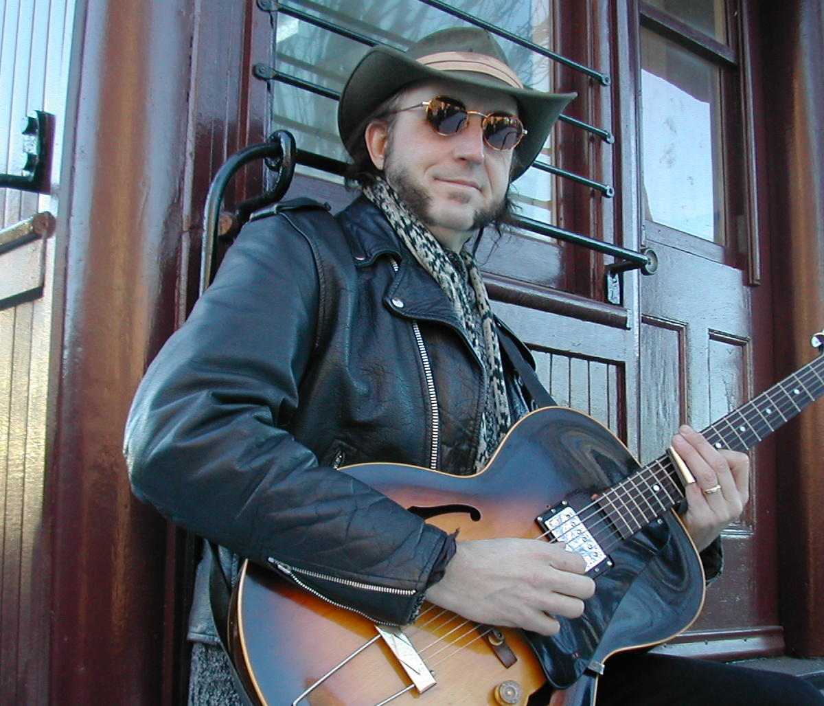 Tunesmithing Songwriters Showcase: June 2012