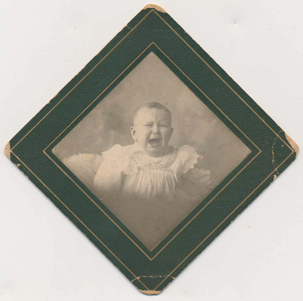 Rarely-Seen Diamond-Shaped Portraits of People at the Turn of the ...