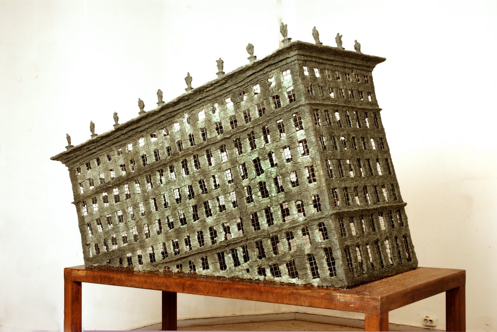 ARTARCHITECTURE PROJECT: ALEXANDER BRODSKY