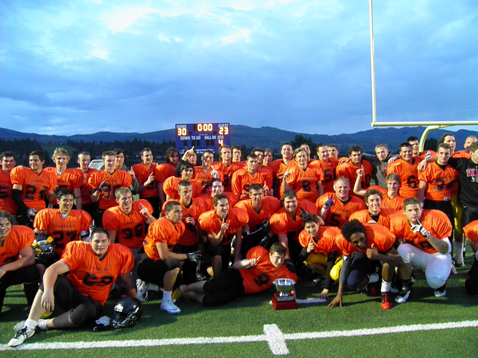 Salmon Arm Gold Football: Photos