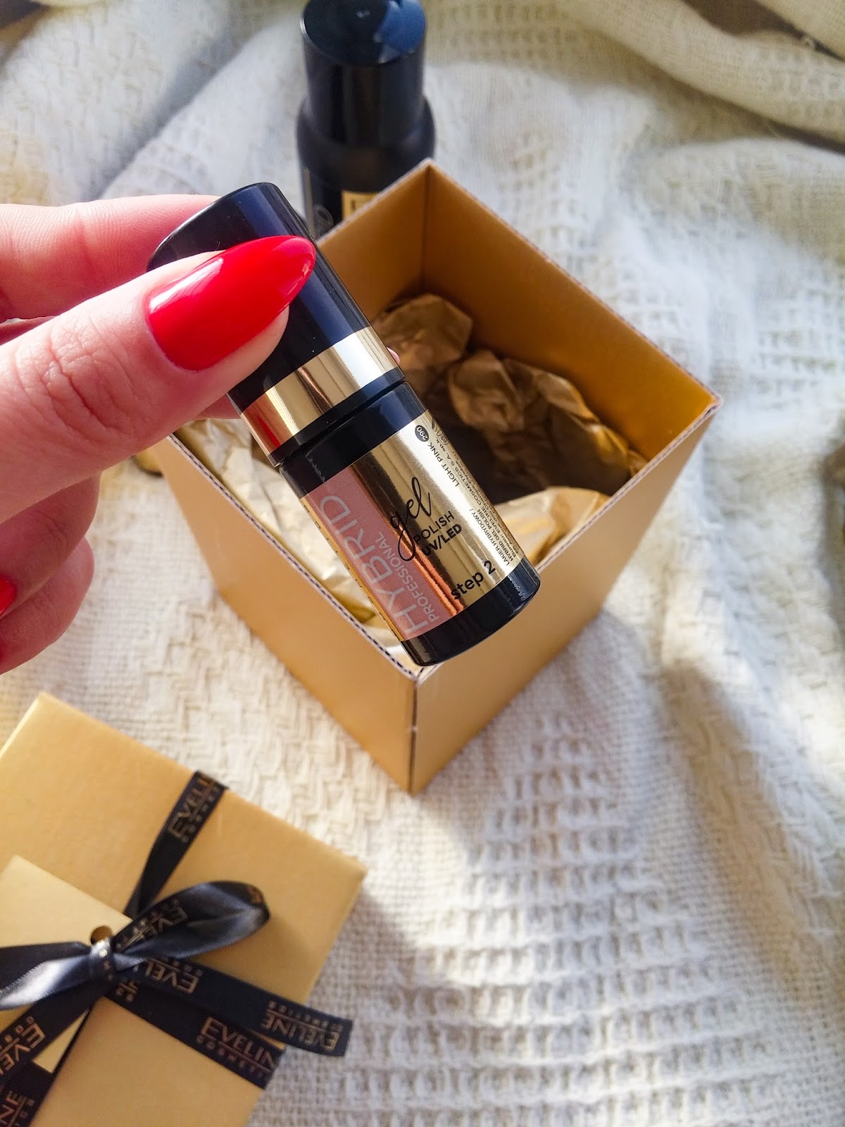 Hybrydami malowana: eveline cosmetics - unboxing