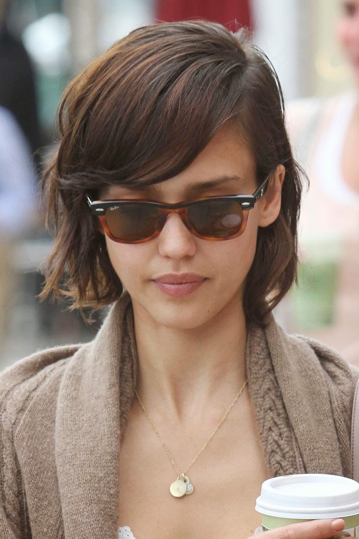 Hairstyles: Jessica Alba Hairstyles