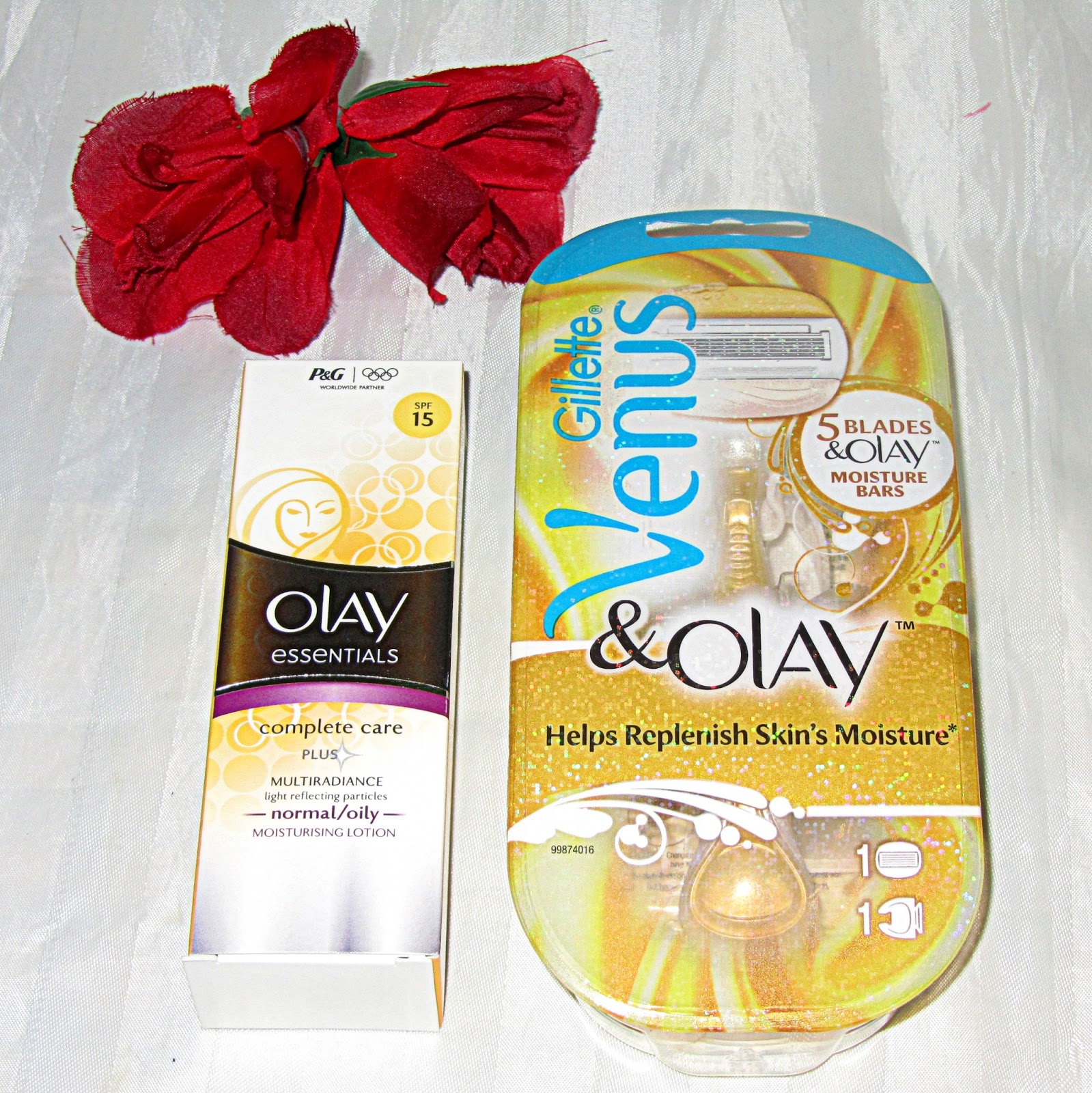 Review of Venus and Olay five blade razor and Olay Essentials - Momscribe