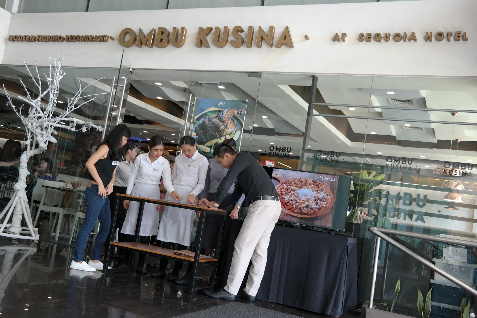Sand Under My Feet: Ombu Kusina at Sequioa Hotel: A Modern FIlipino ...