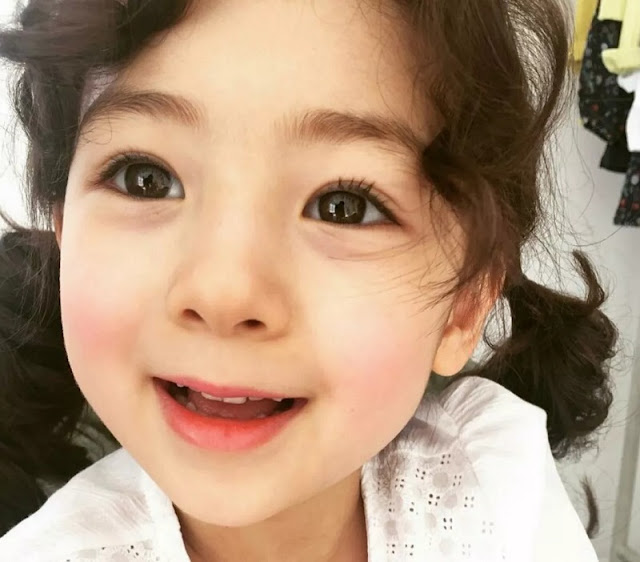 CONOCE A LA BEBITA COREANA MÁS LINDA DE TODO EL MUNDO QUE ESTÁ DERRITIENDO CORAZONES DE GRANDES ...