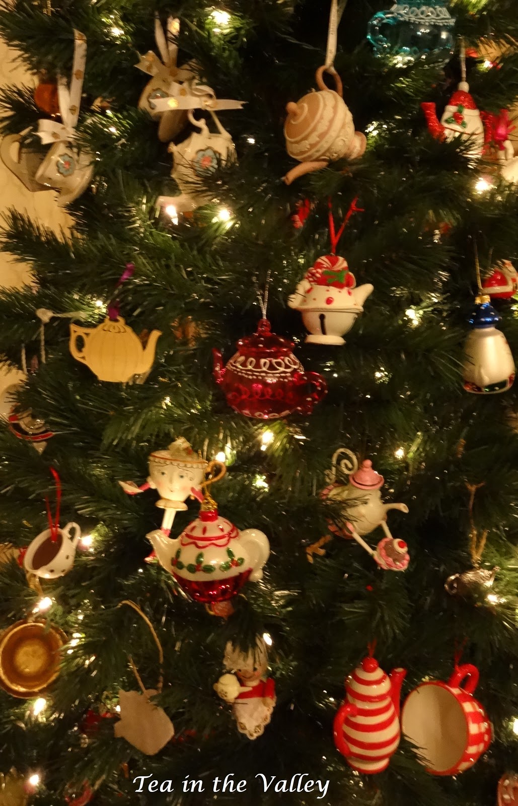 Tea in the Valley: 2017 Tea-Themed Christmas Tree