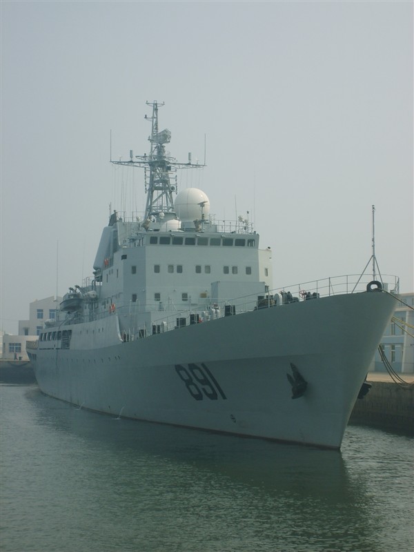 China Defense Blog: Third Chinese Navy Test Ship Launched.