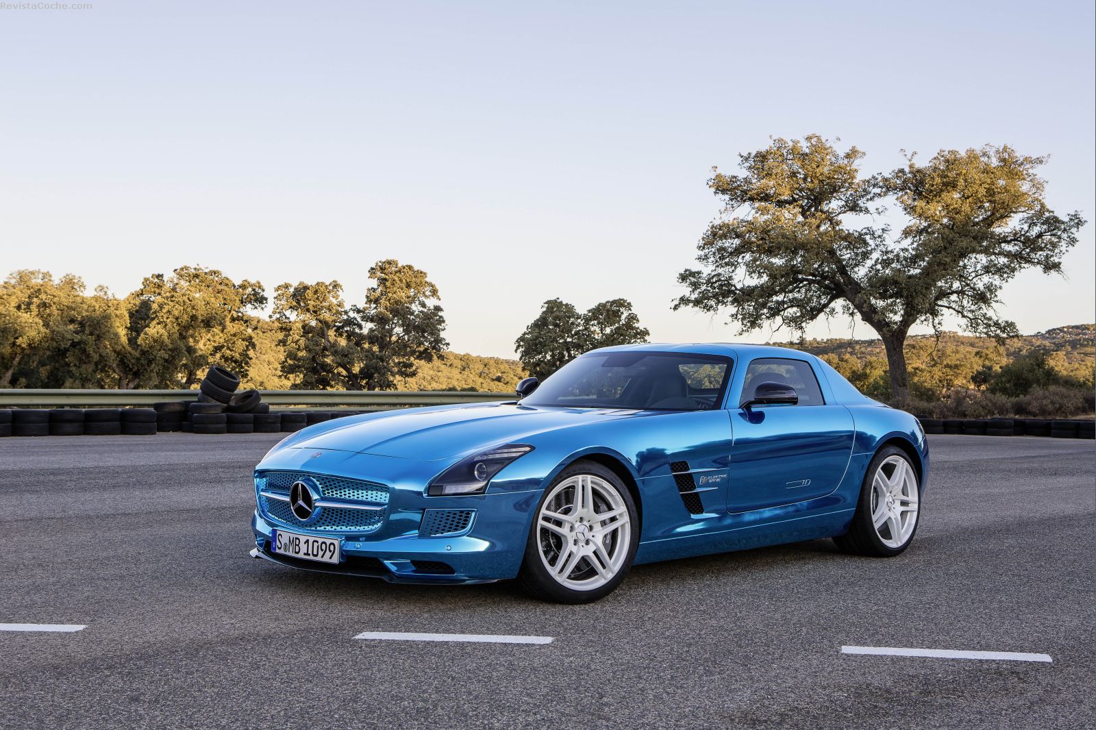Revista Coche: Precio y fecha de lanzamiento del Mercedes-Benz SLS AMG ...