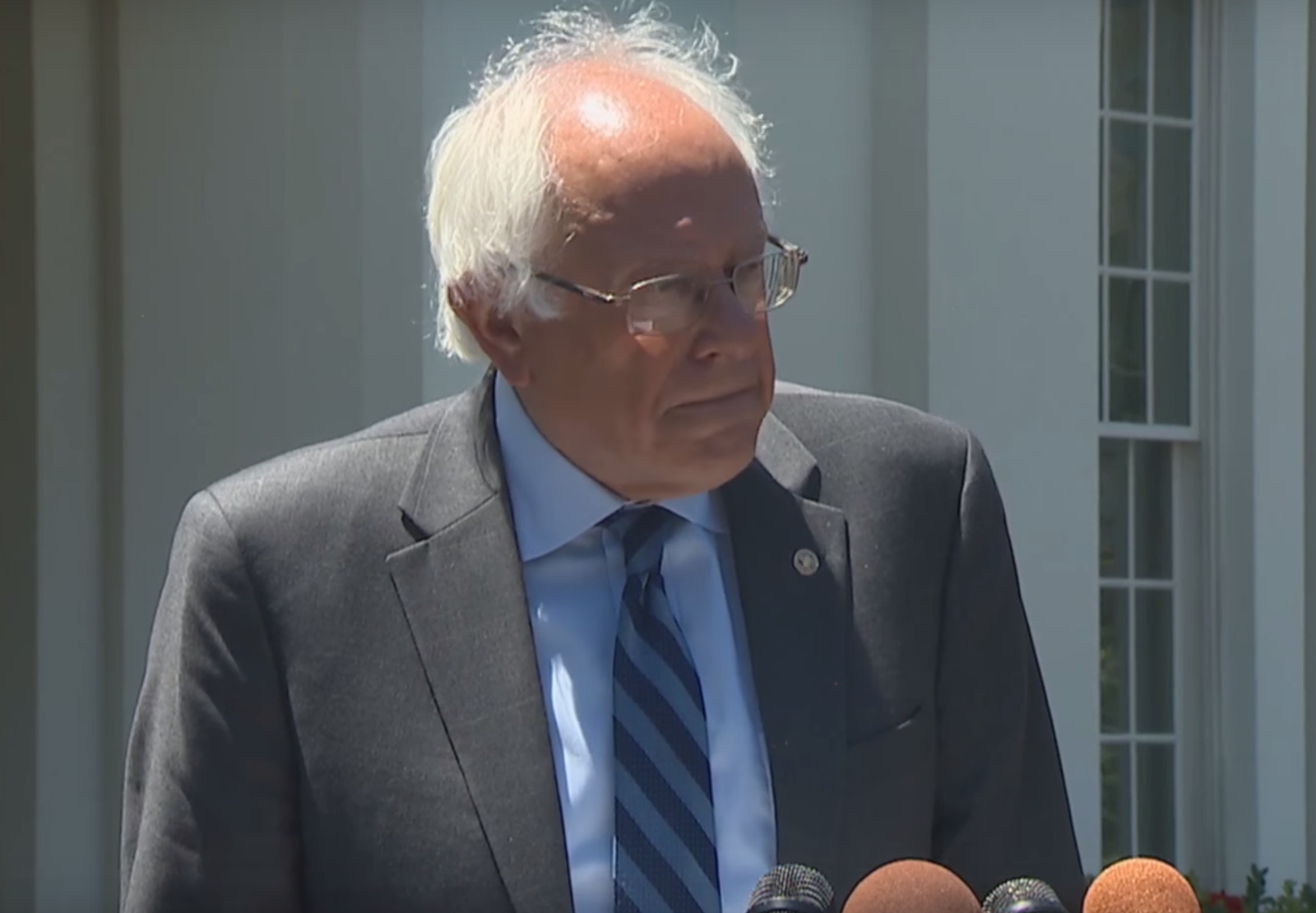 Body Language & Emotional Intelligence: Nonverbal Communication ...