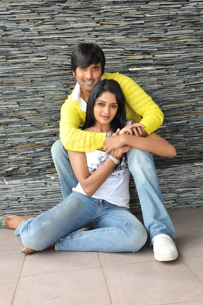 Chukkalanti Ammai Chakkanaina Abbai Movie Stills - Hot PHOTOSHOOT ...