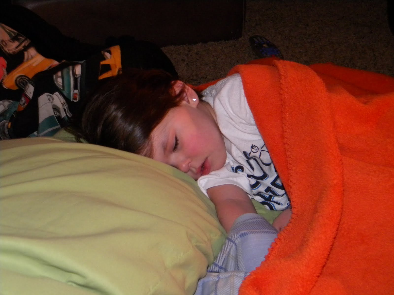 Lec and Kim: Spring Break... Grandma Sleepover!