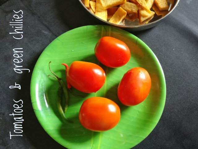 Veg Indian Cooking: Spicy Suran (Indian Yam) Tomato Curry