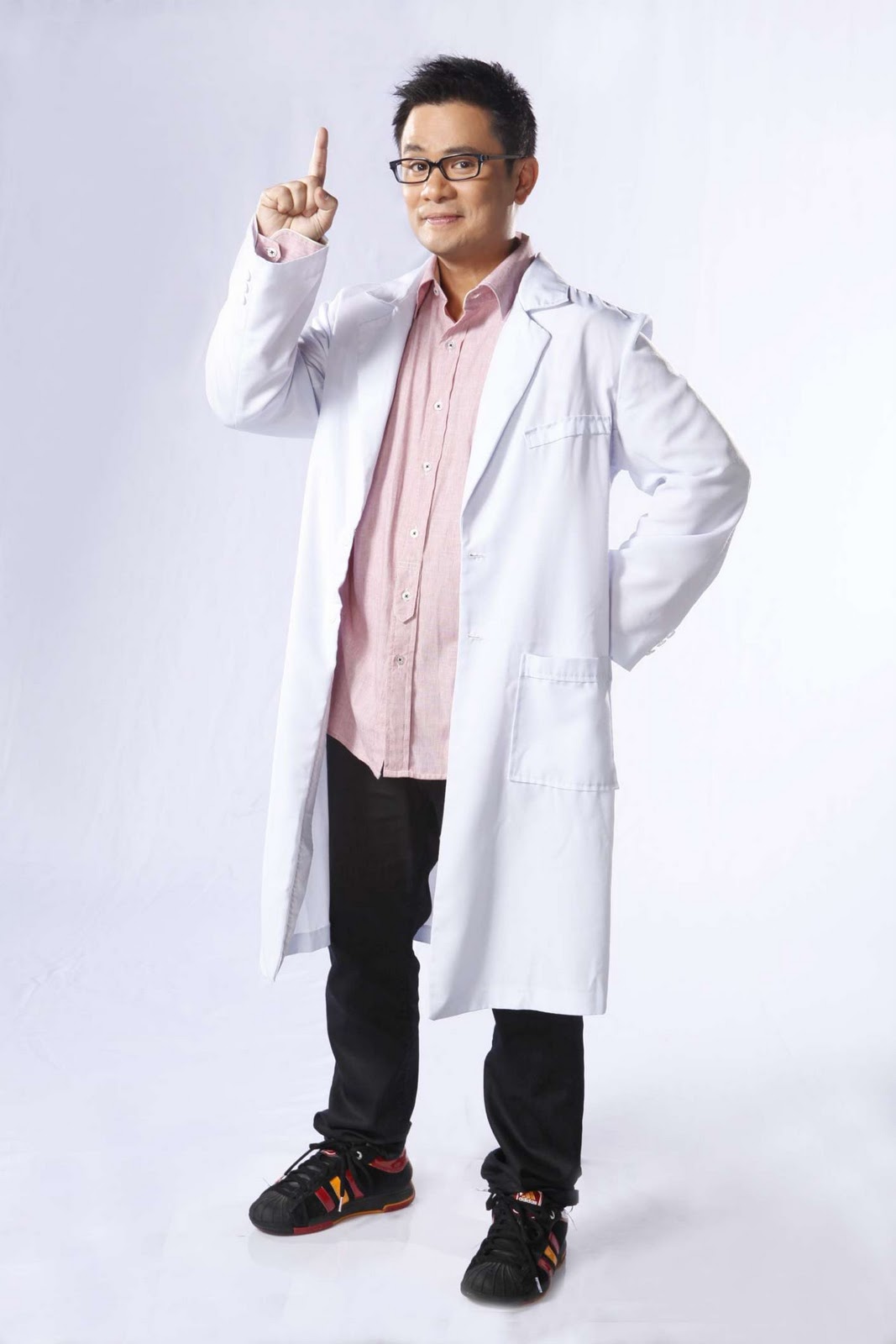 Ogie Alcasid And Michael V Have A No-Holds Barred Interview With The ...