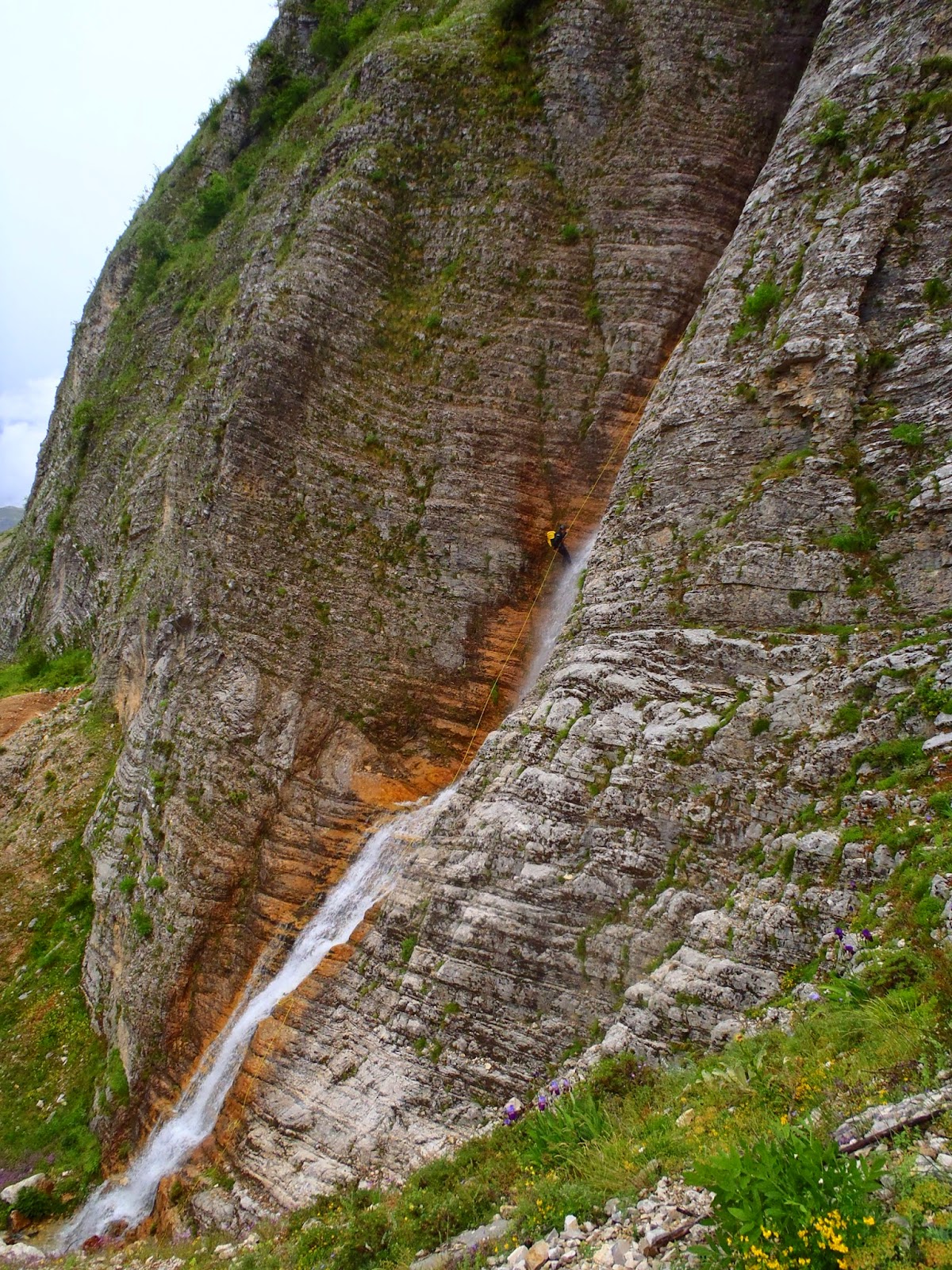 Canyoning - Caving: Καταρράκτης Κεφαλόβρυσο, Τζουμέρκα