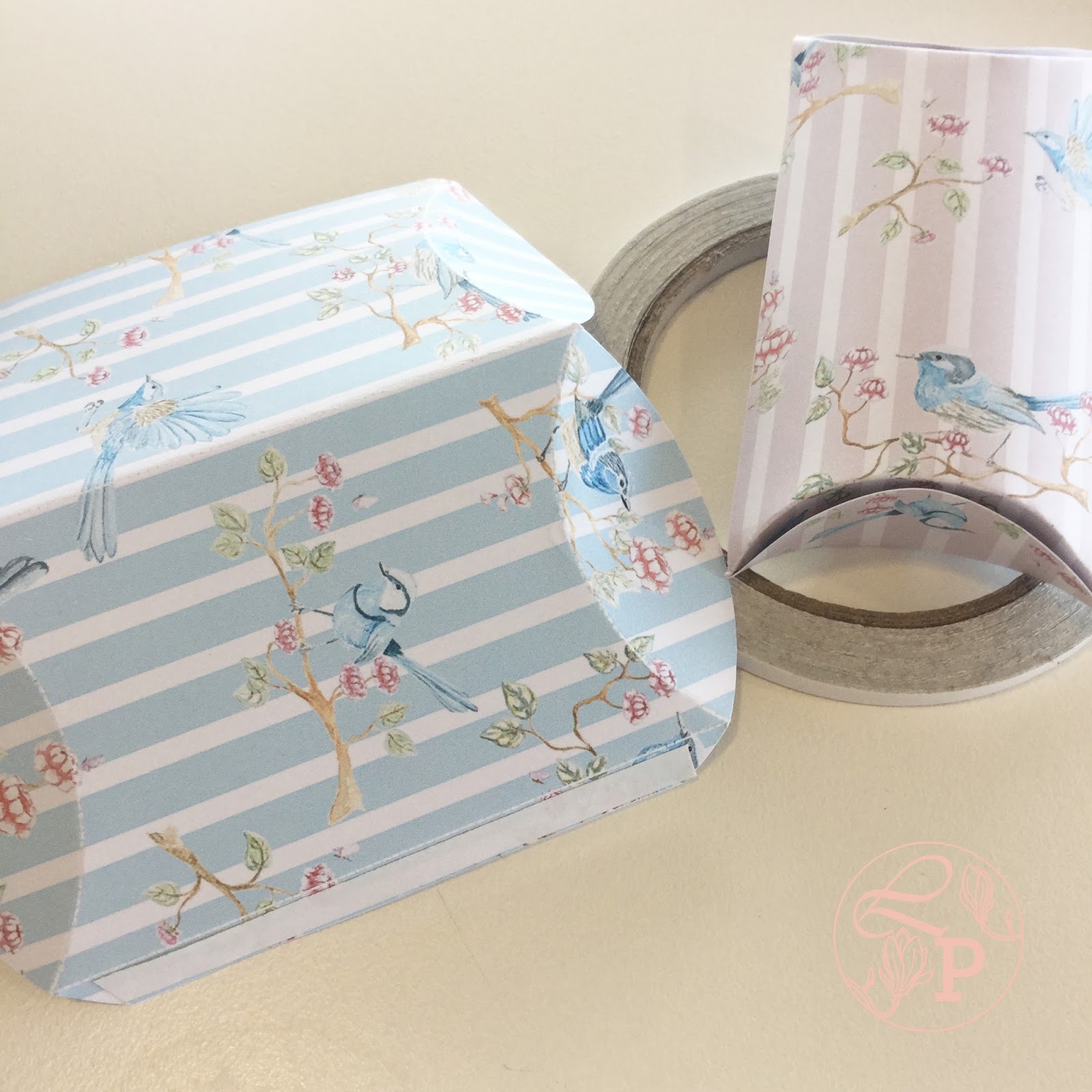 Liliflora Pretty: Printable Pillow Box Tutorial