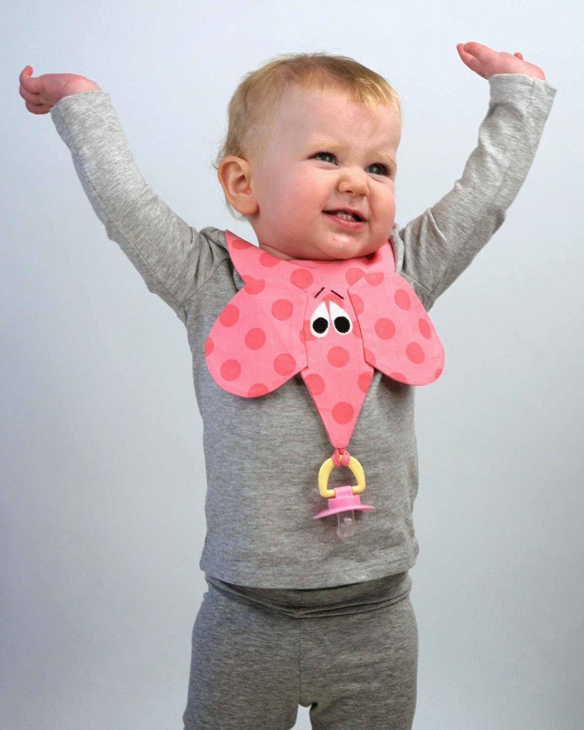 Vanilla House Today : Binkie Bibs! Oh, my!