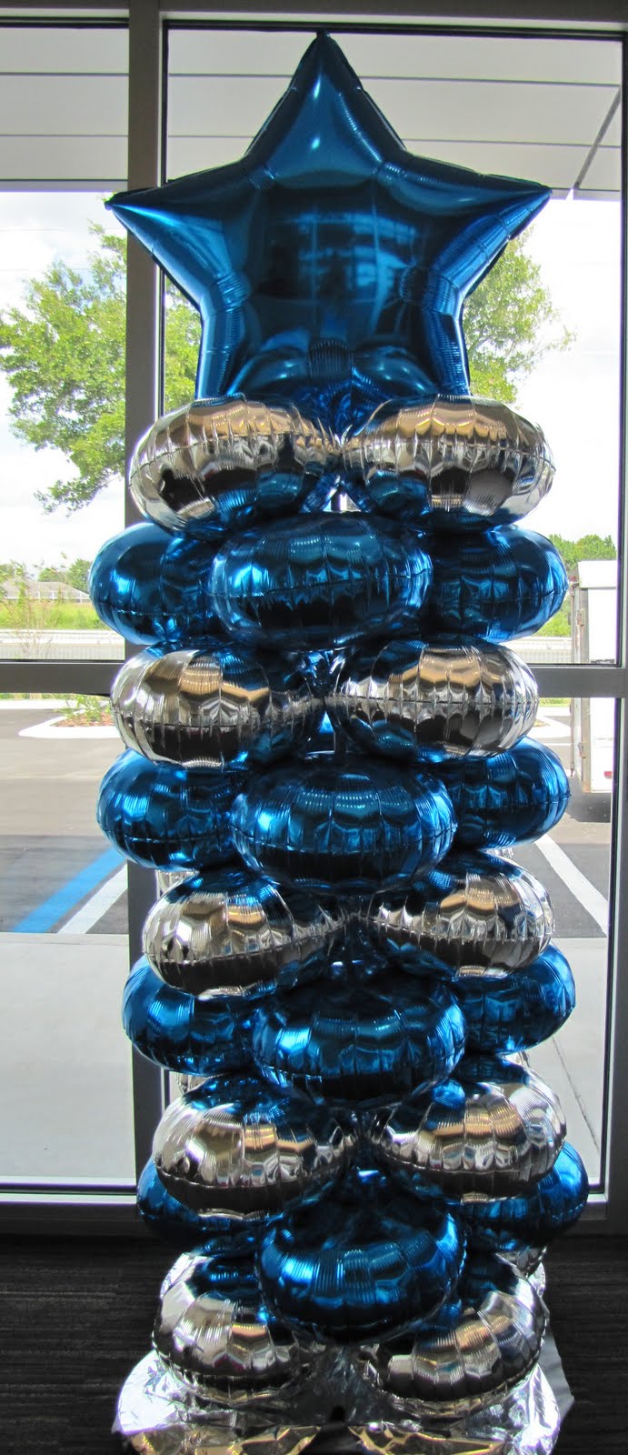 Party People Event Decorating Company: Grand Opening Balloons