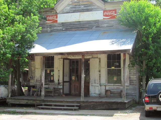 Between the Gate Posts: Old Country Store Learned, Mississippi