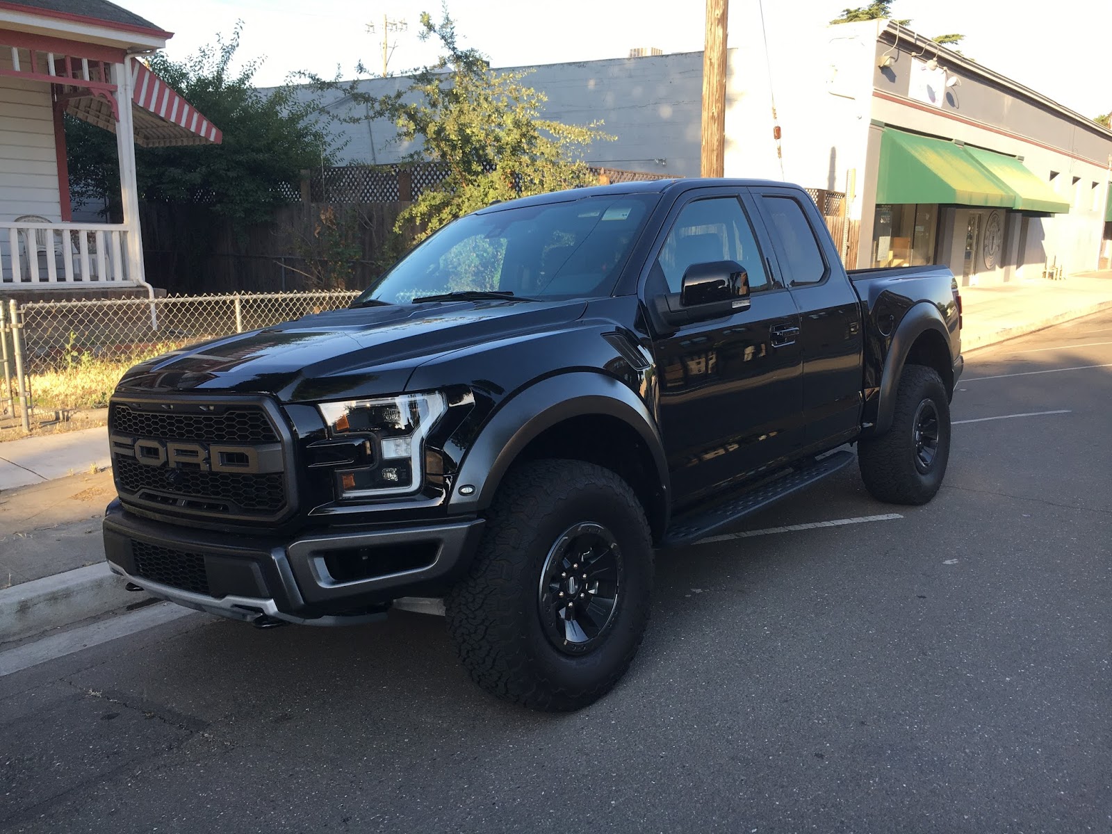 Comparing Apples to Avocadoes? Short Takes on the 2017 Ford Raptor, Ram ...