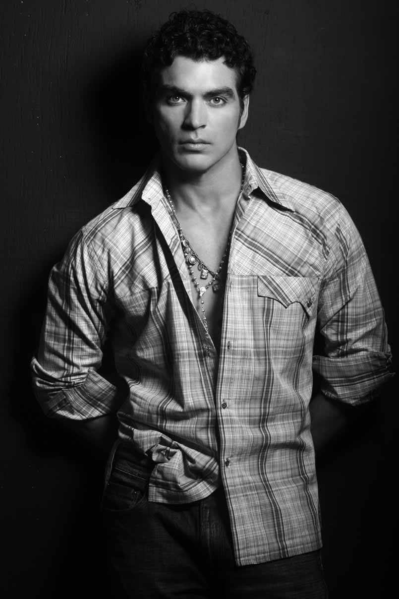 .: ACTOR: TIBERIO CRUZ