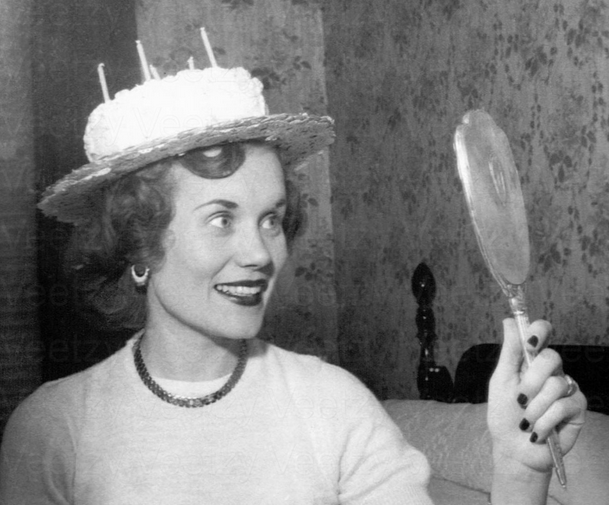 AllWays in Fashion: 7.5 Fashion Tips for 75-Year-Olds