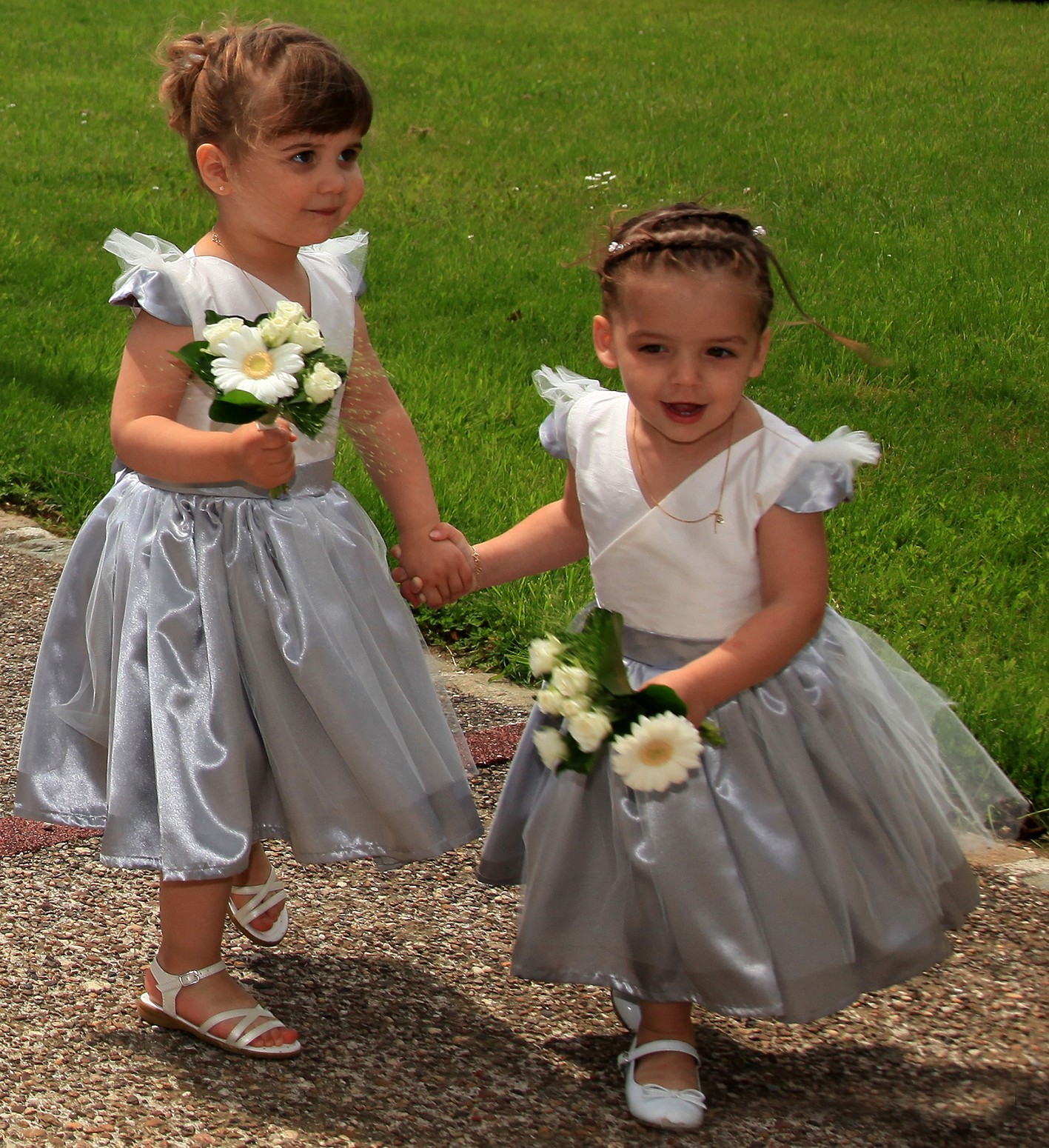 Émeline Étienne: Les tenues des enfants d'honneur