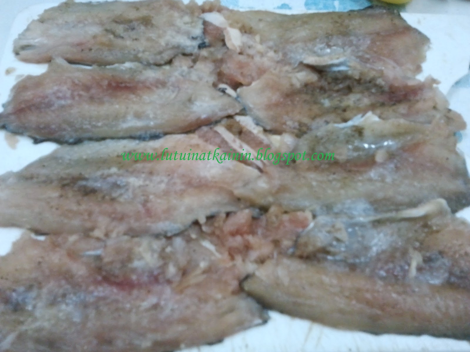 Lutuin at Kainin: Steamed Tilapya with Mushroom & Spinach