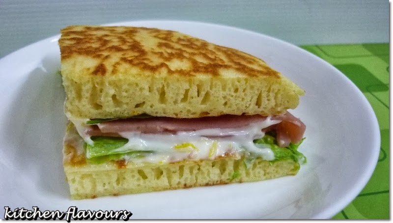kitchen flavours: Ham and Green Coral Blini Sandwiches : IHCC