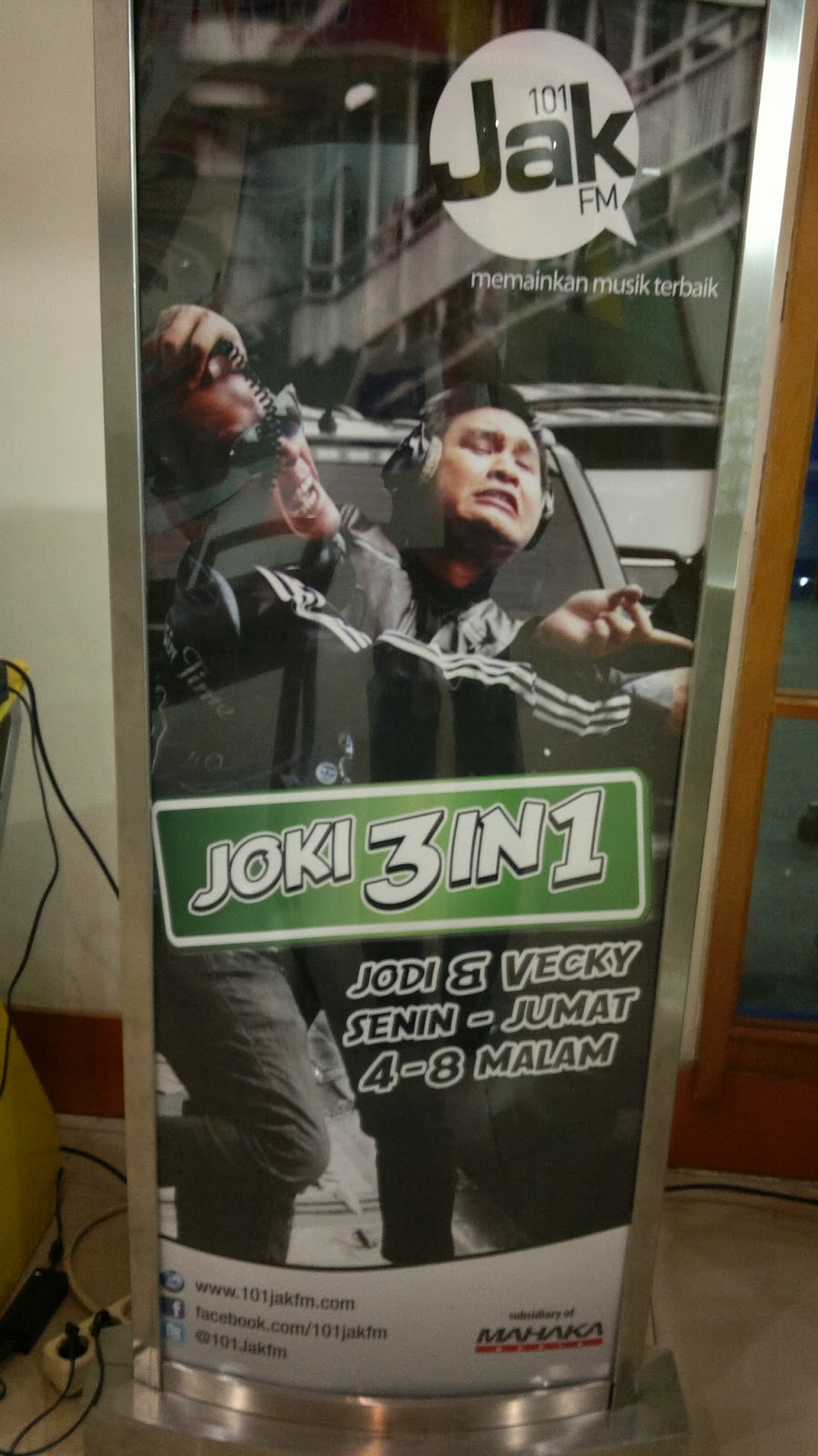 Radio Branding Materials: Studio + Office Interior | 101 Jak FM Jakarta ...